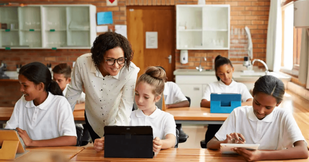 Creating A Positive Learning Environment: Establishing Clear Classroom ...