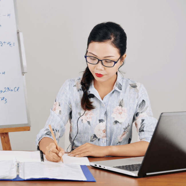 The First-Year Teacher's Guide to Preparing for the School Year ...