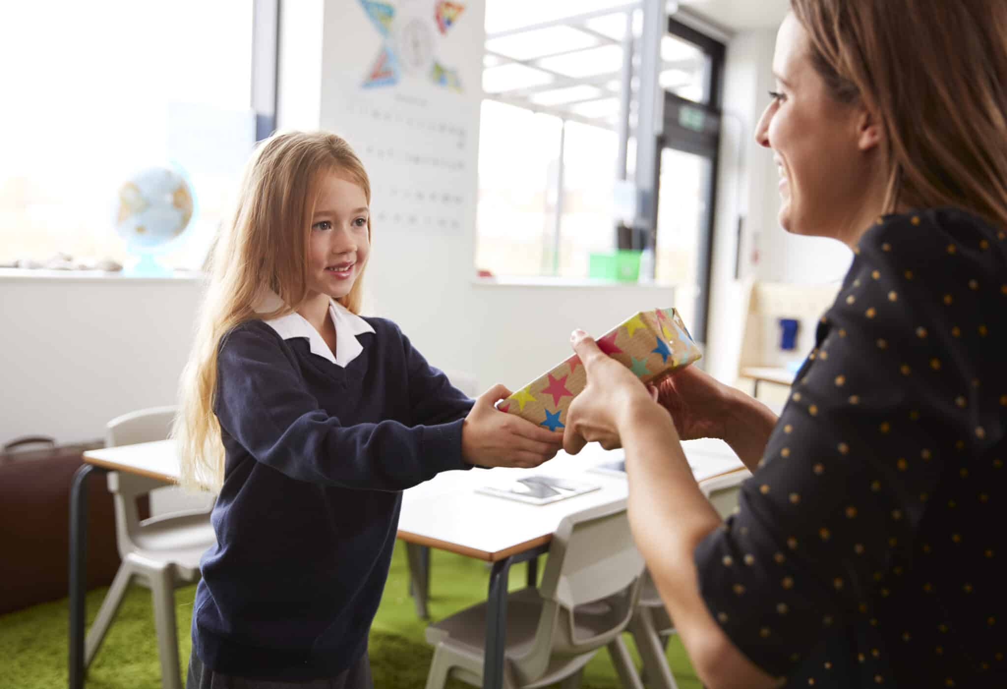 10 Powerful Compliments to Inspire and Motivate Your Teaching Staff
